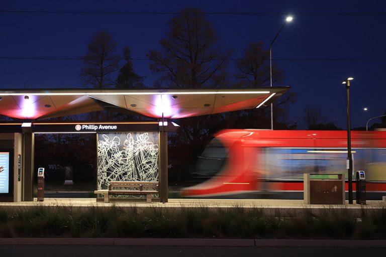 How does the light rail measure operational performance? - CMET